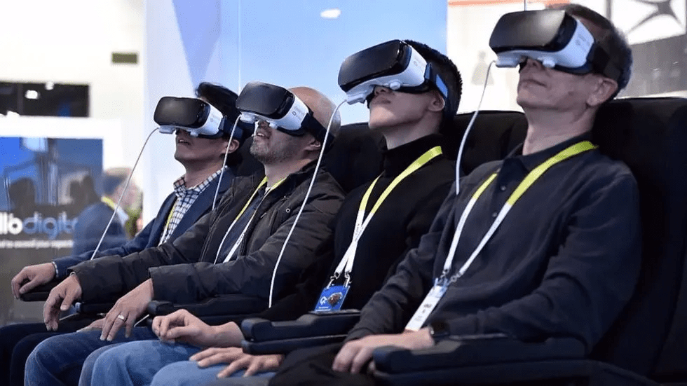 How To Effectively Use Virtual Reality In Your Trade Show Booth ...